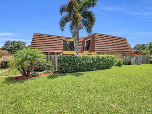 1119 11th Ln, Palm Beach Gardens, FL 33418