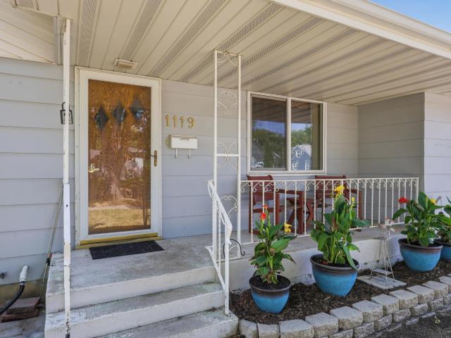 1119 9th Street N