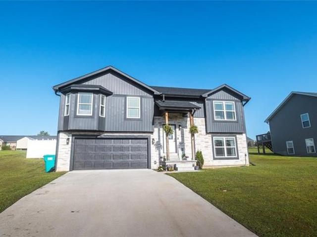 11103 Paula Gayle St, Rolla, MO 65401