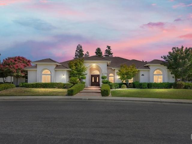 11101 Torbay Dr, Bakersfield, CA 93311