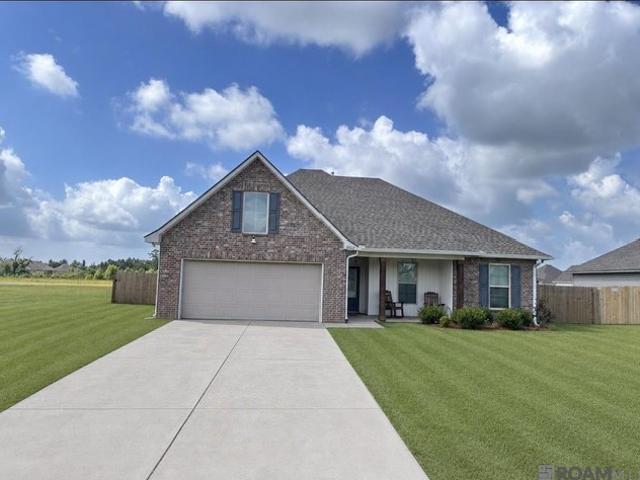 11102 Doubleday Dr, Hammond, LA 70403