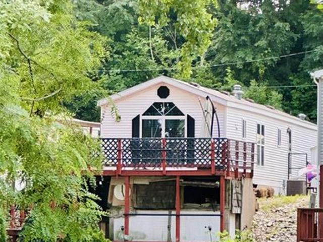 11102 N Landing Rd, Monticello, IN 47960