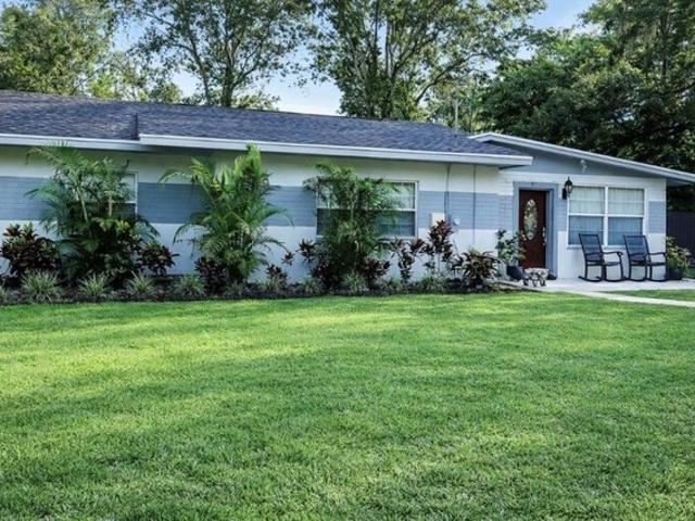 11107 Riverview Dr, Riverview, FL 33578