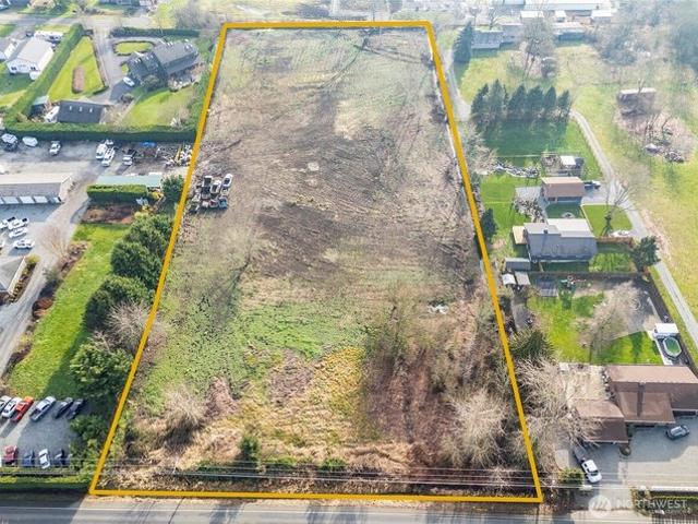 11104 8th St E, Puyallup, WA 98372