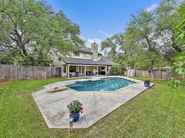 11105 Wintergreen Hl