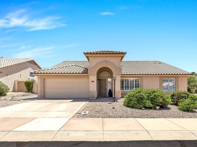 11105 e poinsettia drive