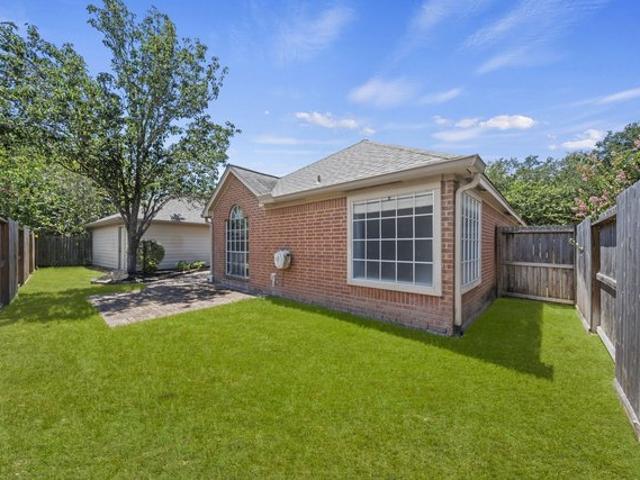 11106 Tulip Garden Ct, Houston, TX 77065