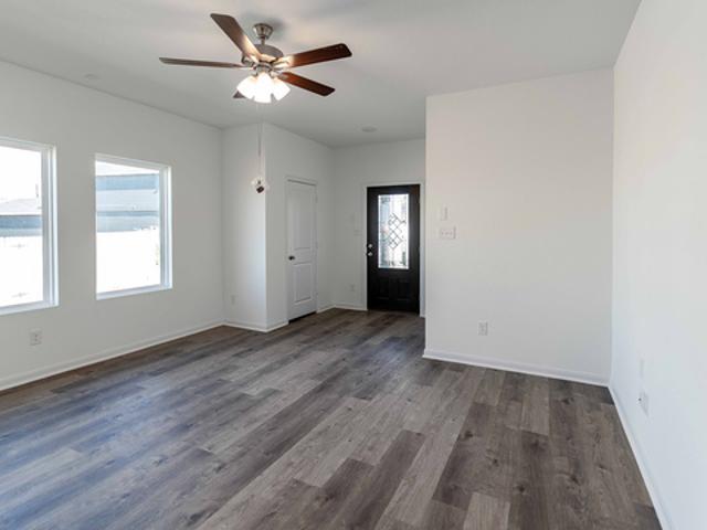 11106 Schmidt Ln