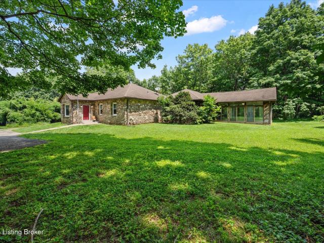 11108 Shady Hollow Dr