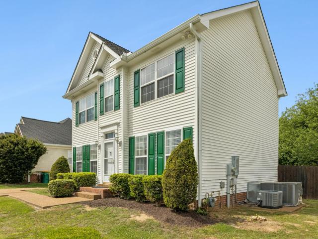1110 McDonough Cir