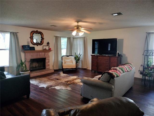 1110 Mountain View Dr, Pflugerville, TX 78660 | MLS #5309