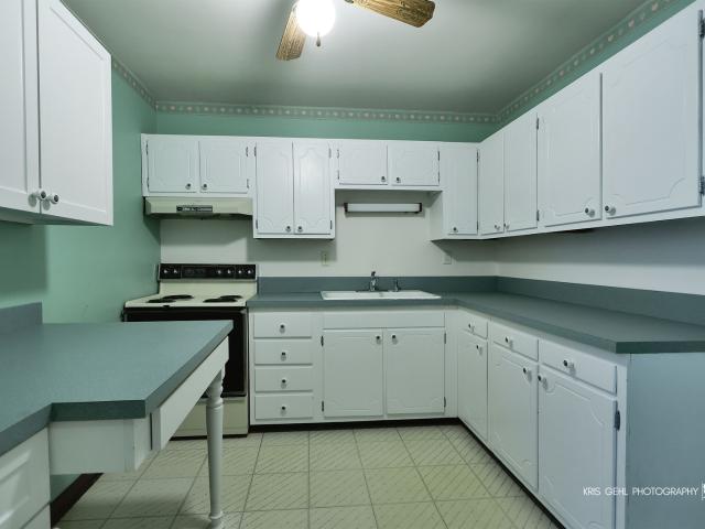 1110 N Farnsworth Avenue # 310