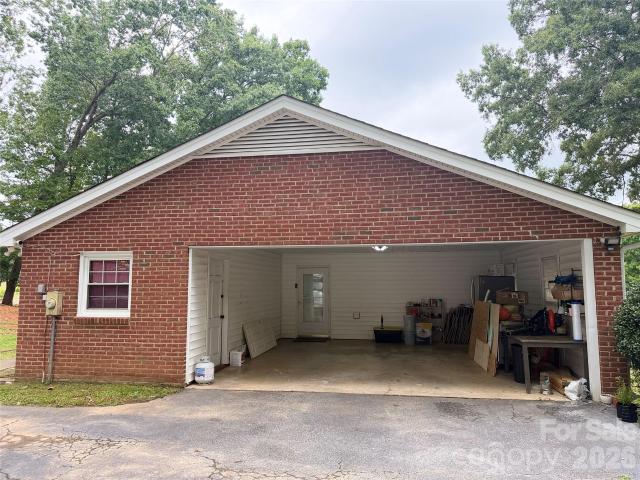 1110 Oak Hill Drive