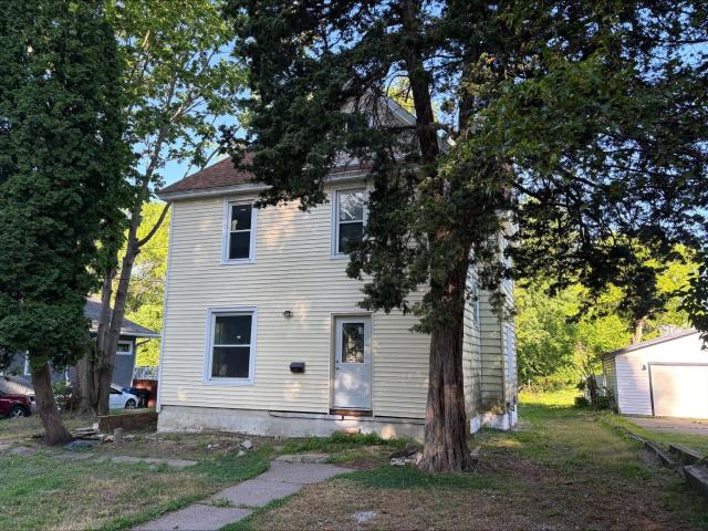 1110 Oneida Avenue