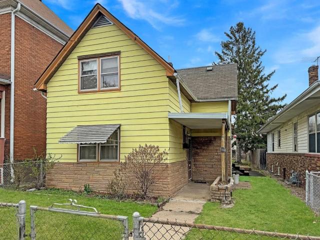 1110 Albemarle St 3 Bedroom Apartment for Rent at 1110 Albemarle St, St. Paul, MN 55117 South of Maryland