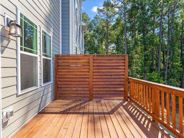 1110 Blackthorn Lane