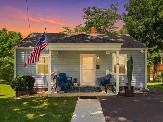 1110 Brandon Rd, Lynchburg, VA 24502