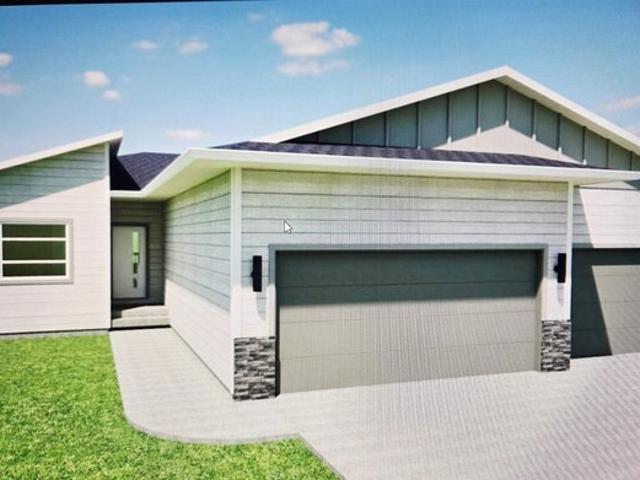 1110 Cyber Ct, Madison, SD 57042