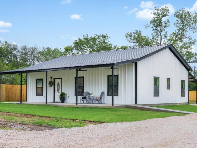 1110 Caldwell
