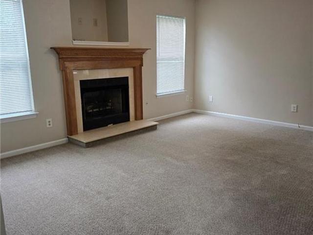 1110 Carriage CT