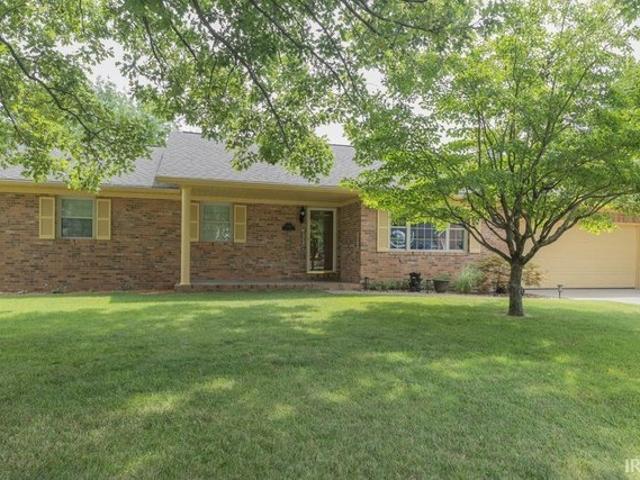 1110 Cherry Hills Dr, Mount Vernon, IN 47620