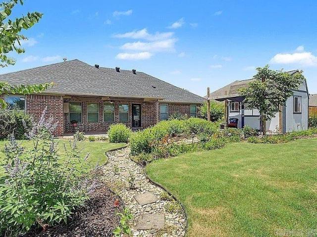 1110 Ellen Ray Lane