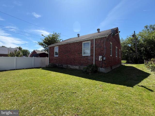 1110 Emerson Lane