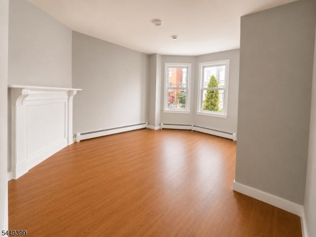 1110 Hampton Pl