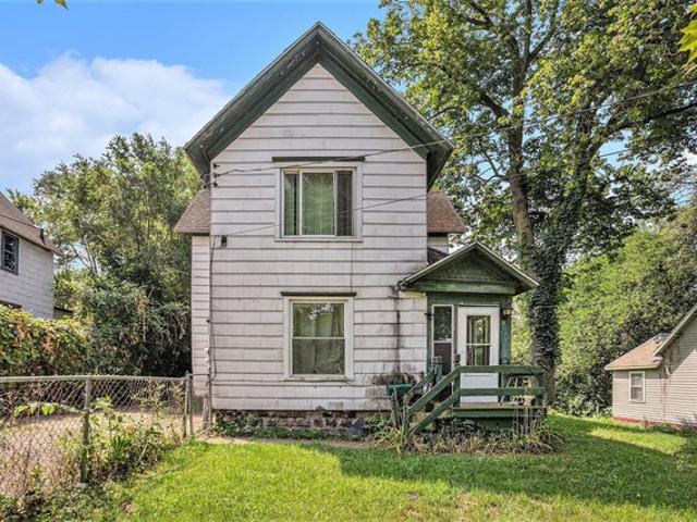 1110 Hotop Ave, Kalamazoo, MI 49048