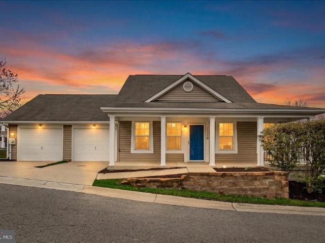 1110 Jousting Way