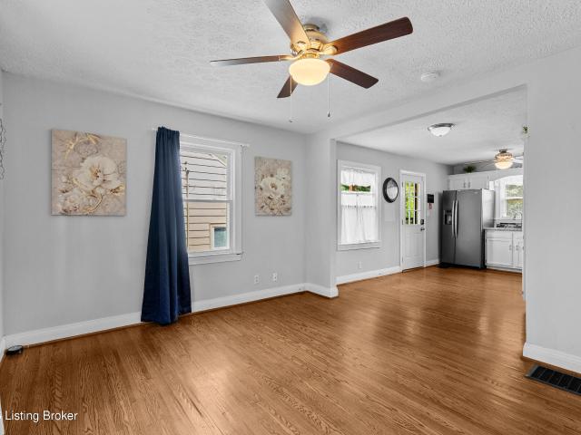 1110 Lehigh Ave