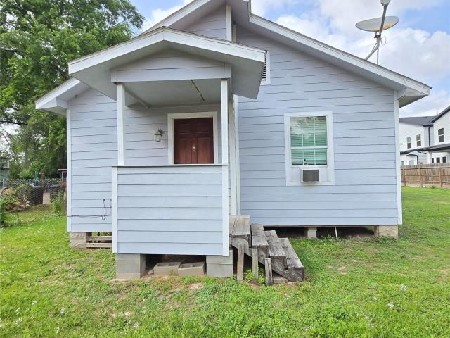 1110 Paul Quinn St, Houston, TX 77091 | MLS #41341 | Compass