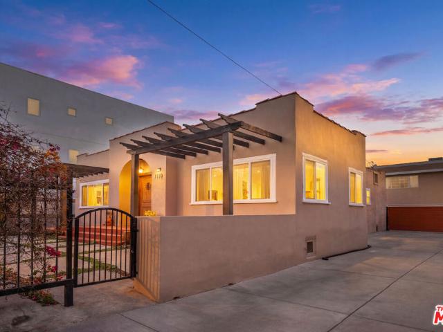 1110 Queen Anne Place