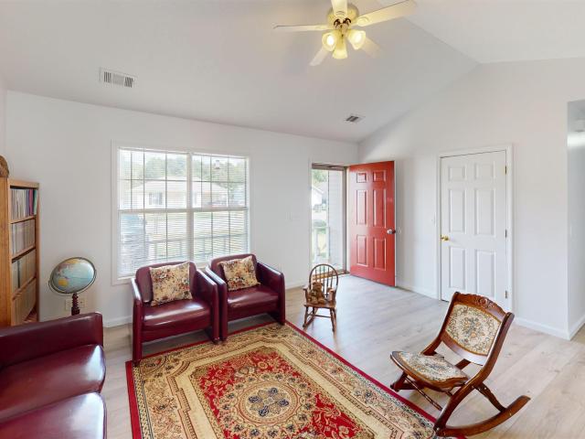 1110 Roberts Drive