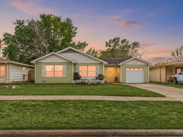 1110 Sulphur St, Houston, TX 77034
