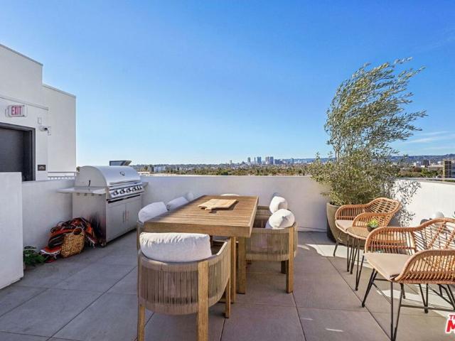 1110 S Spaulding Avenue 303