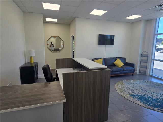 1110 SE 28th Street 2