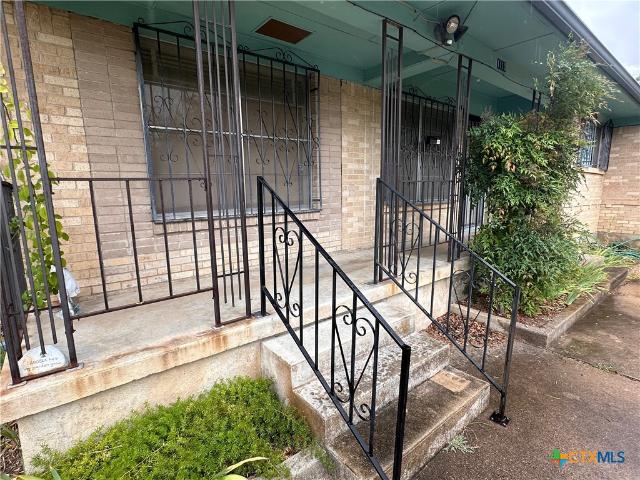1110 Searcy Drive