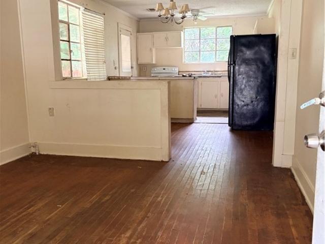 1110 W 49th Street