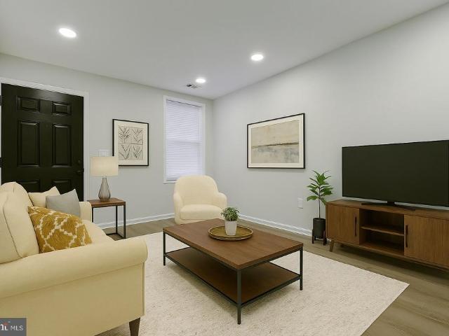 1110 W Lombard Street