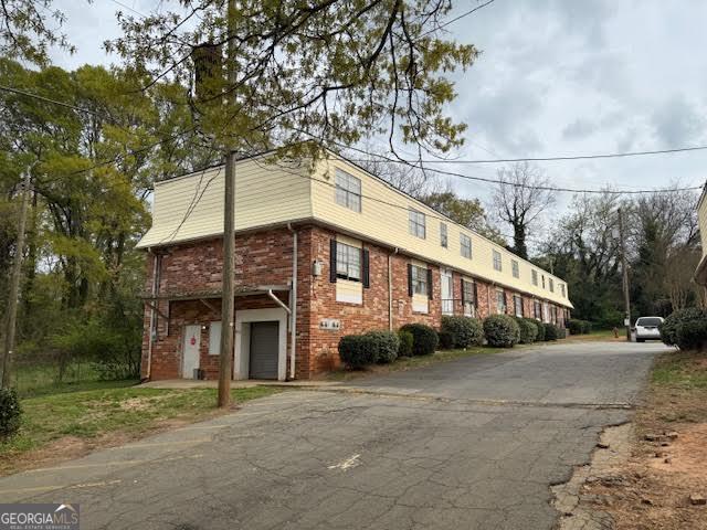 1110 W Poplar, Street