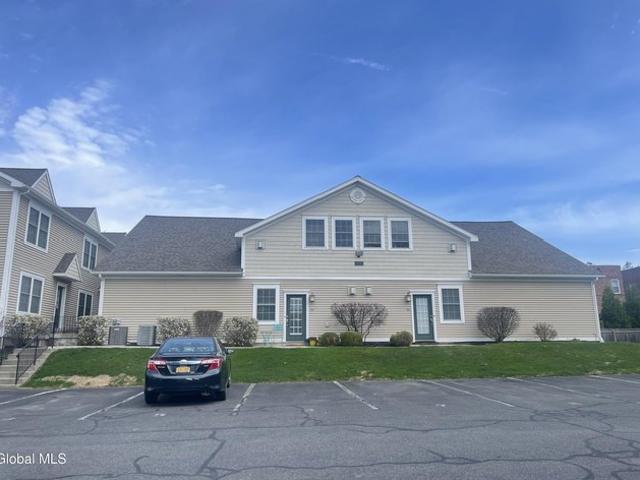 1110 Western Ave Apt 9, Albany, NY 12203