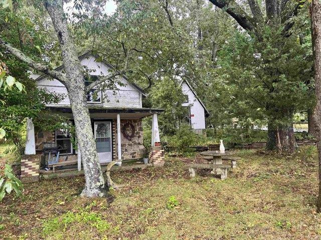 1110 10th St, Mena, AR 71953