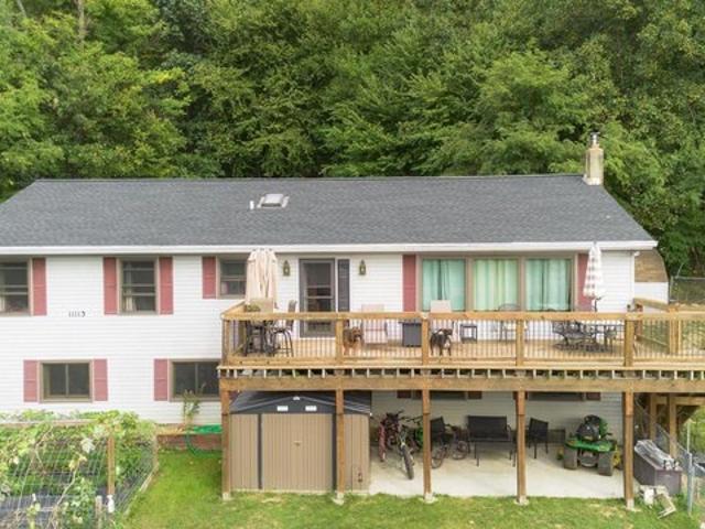 11113 Crystal Falls Dr, Smithsburg, MD 21783