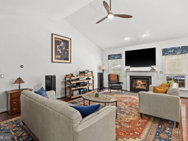 11113 Piney Forest Dr, Bumpass, VA 23024 | MLS #VASP2040