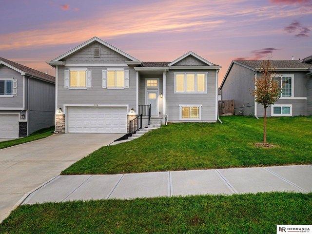 11110 Baker St, Omaha, NE 68142