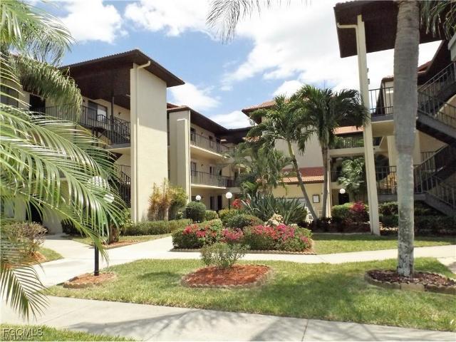 11110 Caravel Cir, Unit 101, Fort Myers, FL 33908 | MLS #2025000 | Compass
