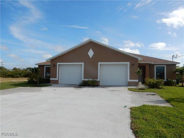 111/113 Cultural Park Blvd S, Cape Coral, FL 33990