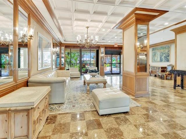 11111 Biscayne Blvd Unit 8F, Miami, FL 33181