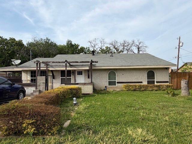 11111 Jean Dr, Balch Springs, TX 75180
